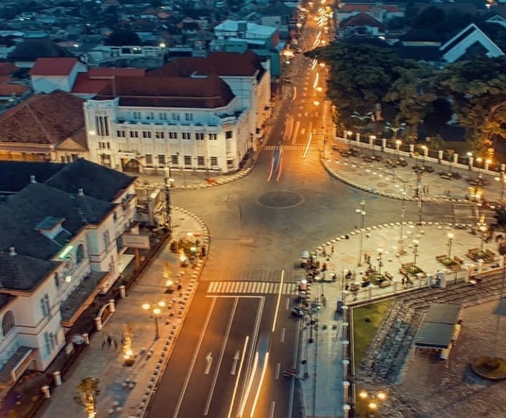 Take Tour Destination Titik 0 Kilometer in Jogja City